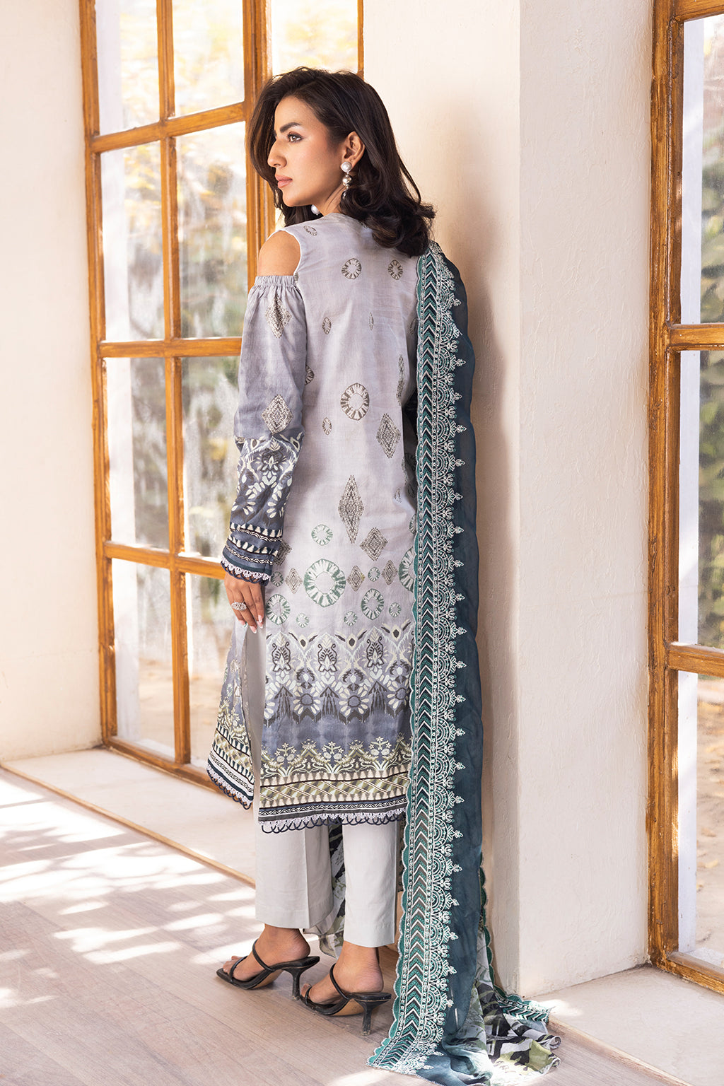 JH-030-SHZ – Johra