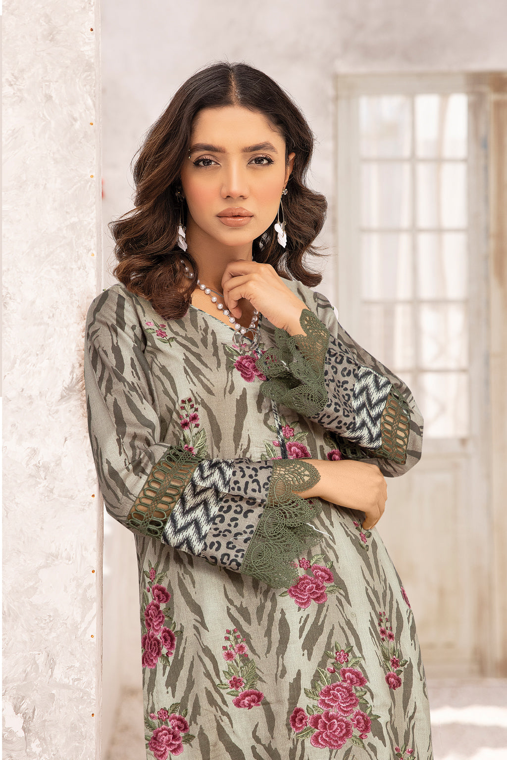 JH-747-EVA – Johra